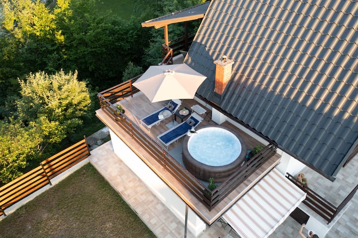 Tiny House With Jacuzzi By The Dobra River - Karlovac