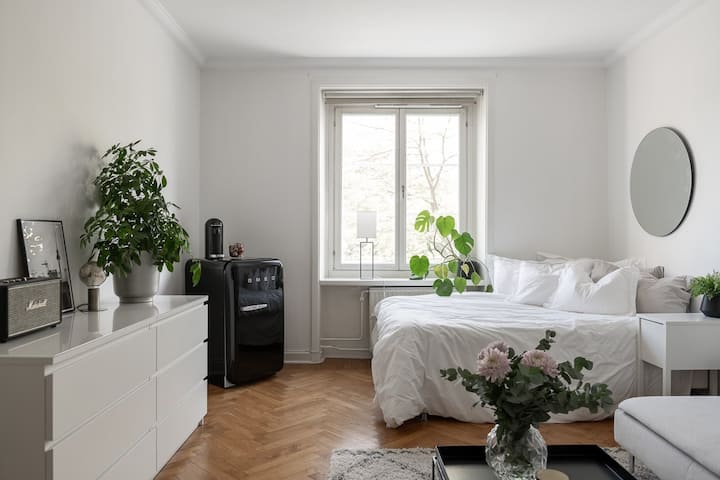 Renoverad Lägenhet I Bästa Läge På Thorildsplan - Stockholm