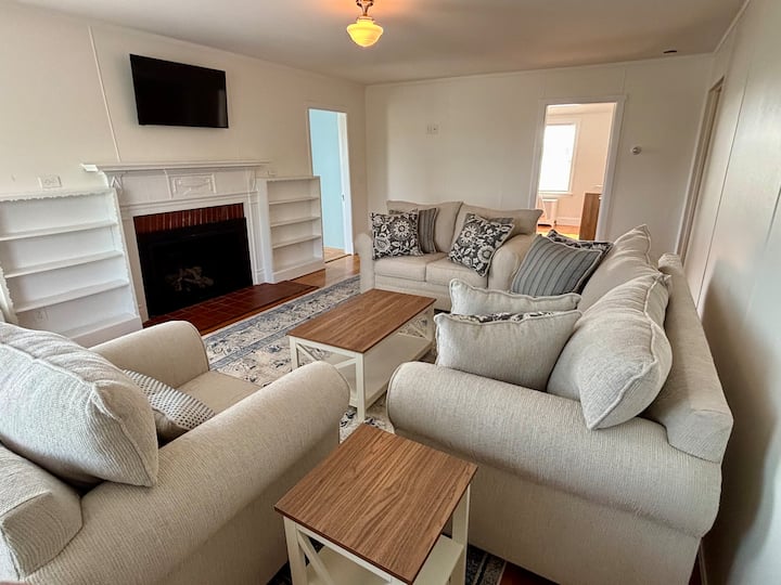 The Loft At Sunset Cove - Bristol, RI