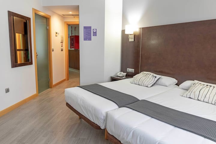 Hotel Cardeña By Gaiarooms - Habitación Twin - Burgos