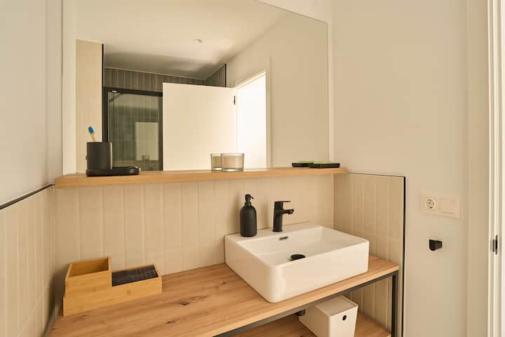 Alojamiento De Diseño Con Piscina - Getafe