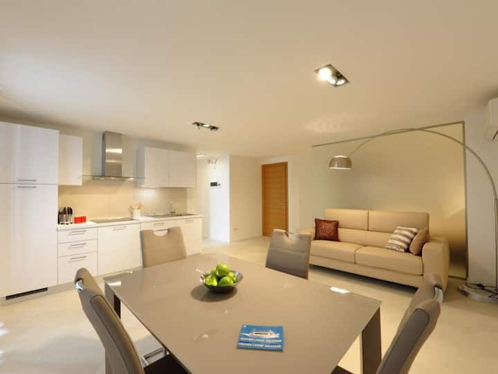 Wohnung 'Bella Vacanza 1 By Interhome - Limone Sul Garda