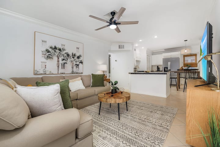 Cozy Palm Pad - Naples, FL