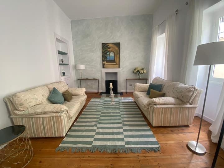 Fully Equipped 2-bedroom Apartmentperfect Short St - Gibraltar