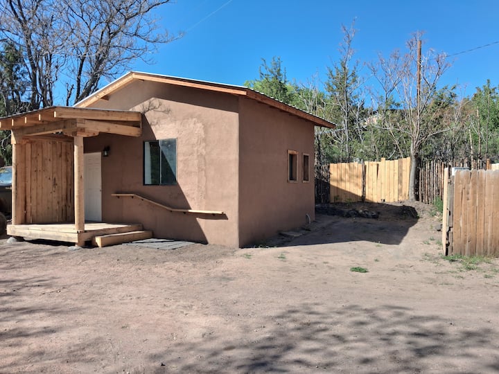 La Casita Escondida 2 - Abiquiu, NM