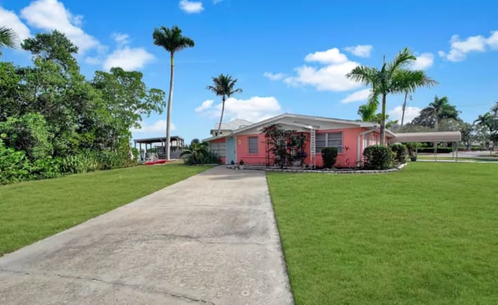 Coastal Capri Paradise - Marco Island, FL