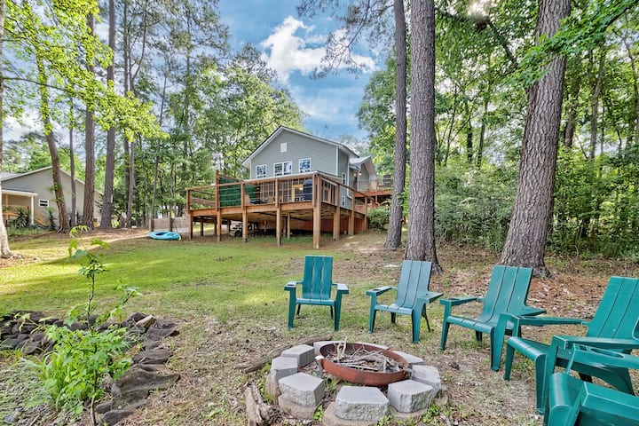 Canine Cove - Lake Wateree State Park, Winnsboro