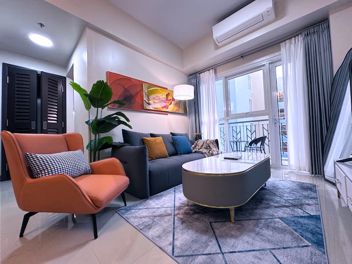 Bayshore Bliss | 2br Condo With City & Bay Views - Pasay
