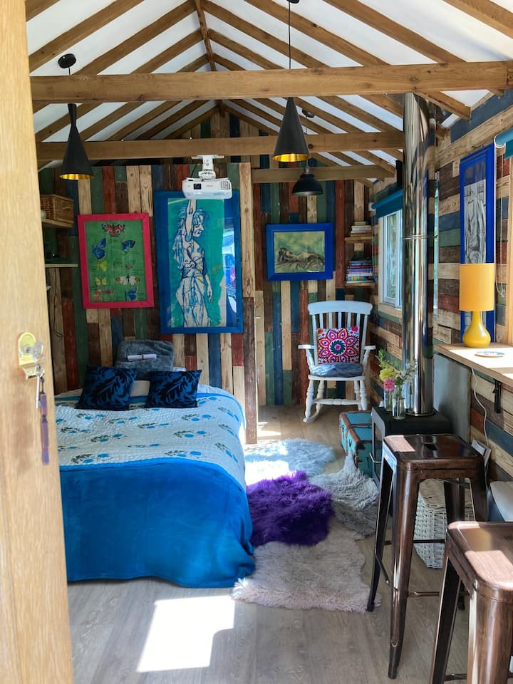 Willow's Cabin, Near Groombridge East Sussex - Crowborough
