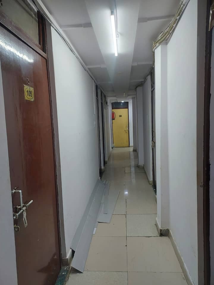 Luxury Stay At Affordable Price.
The Royal Palace - Lucknow