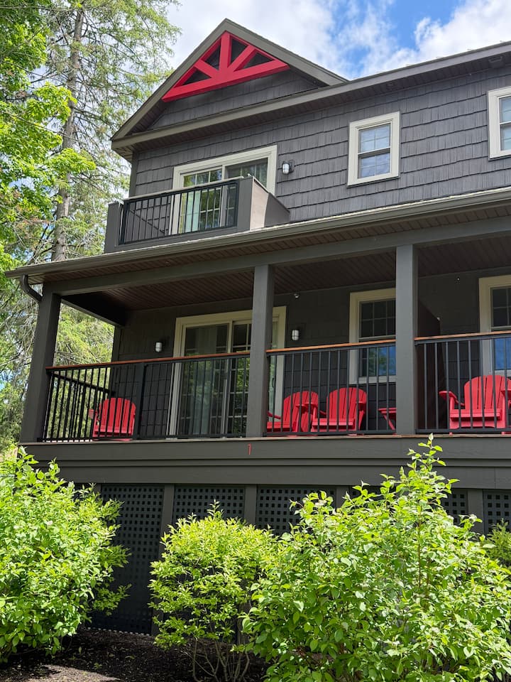 Deluxe Lodge Lakefront On Lake George #1 - Lake George, NY