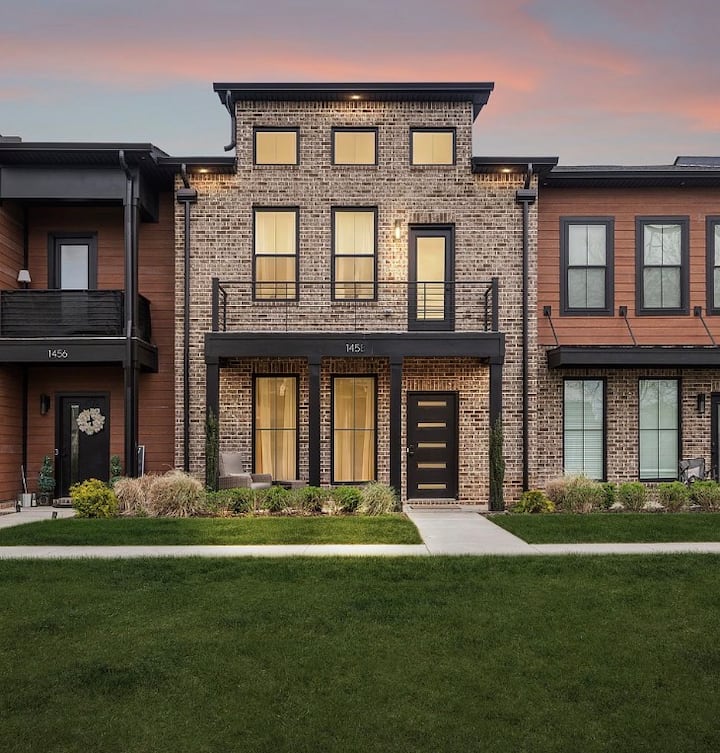 Hidden River Retreat | 3br Townhome Near Nashville - Murfreesboro, TN