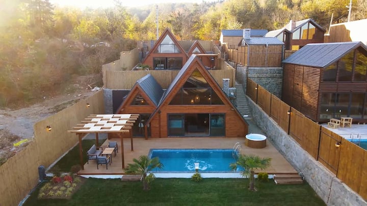 Sapancada Sıcak Havuzlu Korunaklı Bungalov - Sapanca