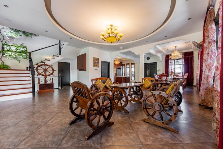 Grand Pinewood Villa |7br, 21 Pax | Templer Park - Serendah