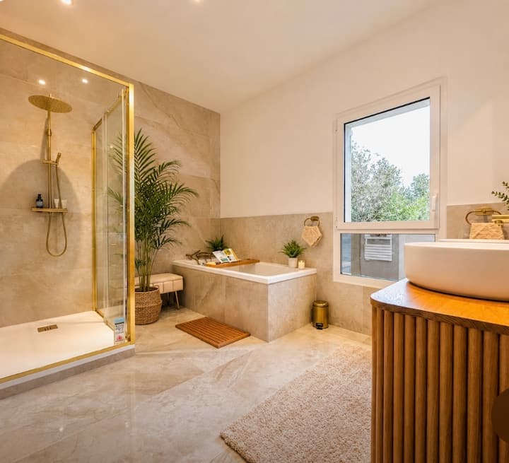 Maison Neuve à Biarritz, Jacuzzi - Bayonne