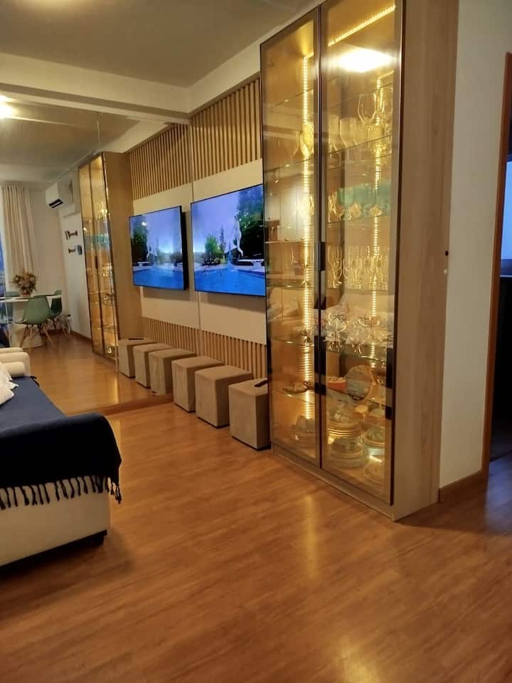 Apto 7º Piso, Com Vista  Para O Mar Dos 2 Quartos. - Barra Velha