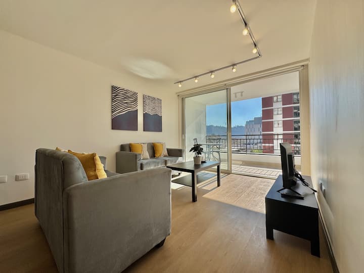 Spacious 2br | Balcony | Costanera Center | Prov. - Cordillera