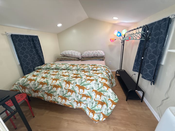 Private Room Woodside New York City Share Bathroom - Brooklyn, NY