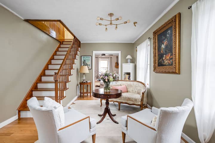 Stylish Sobro Stay | Historic Indy Bungalow - Castleton, IN