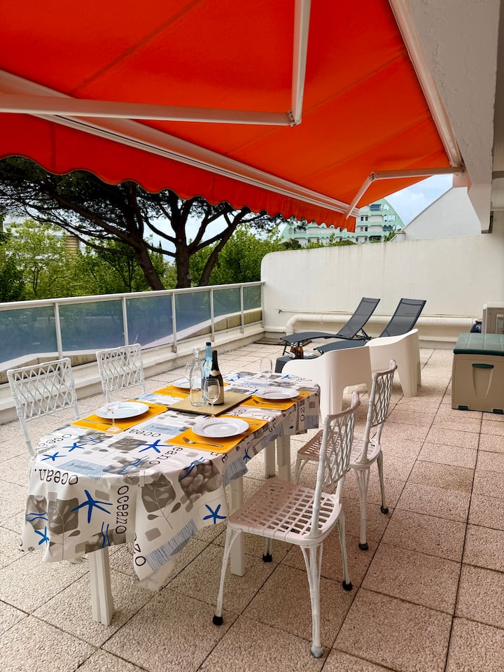 Appartement Grande Terrasse, Piscine, Climatisé - La Grande-Motte