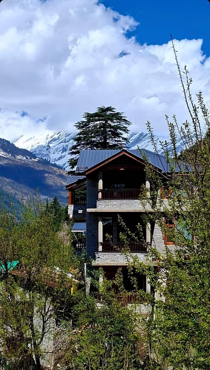 The Lookout~private Stone Cottage With Manali View - Manali