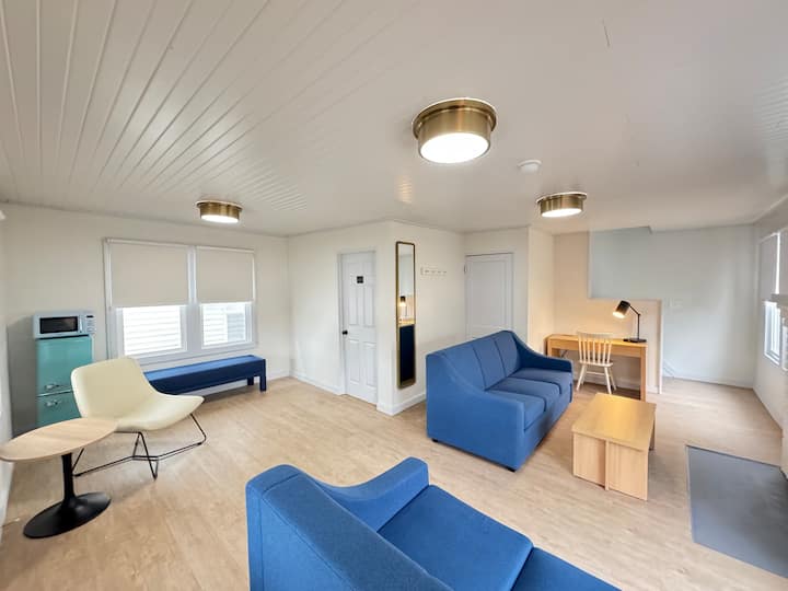 Heathwood Cottage - (Hwc) - Geneva-on-the-Lake, OH