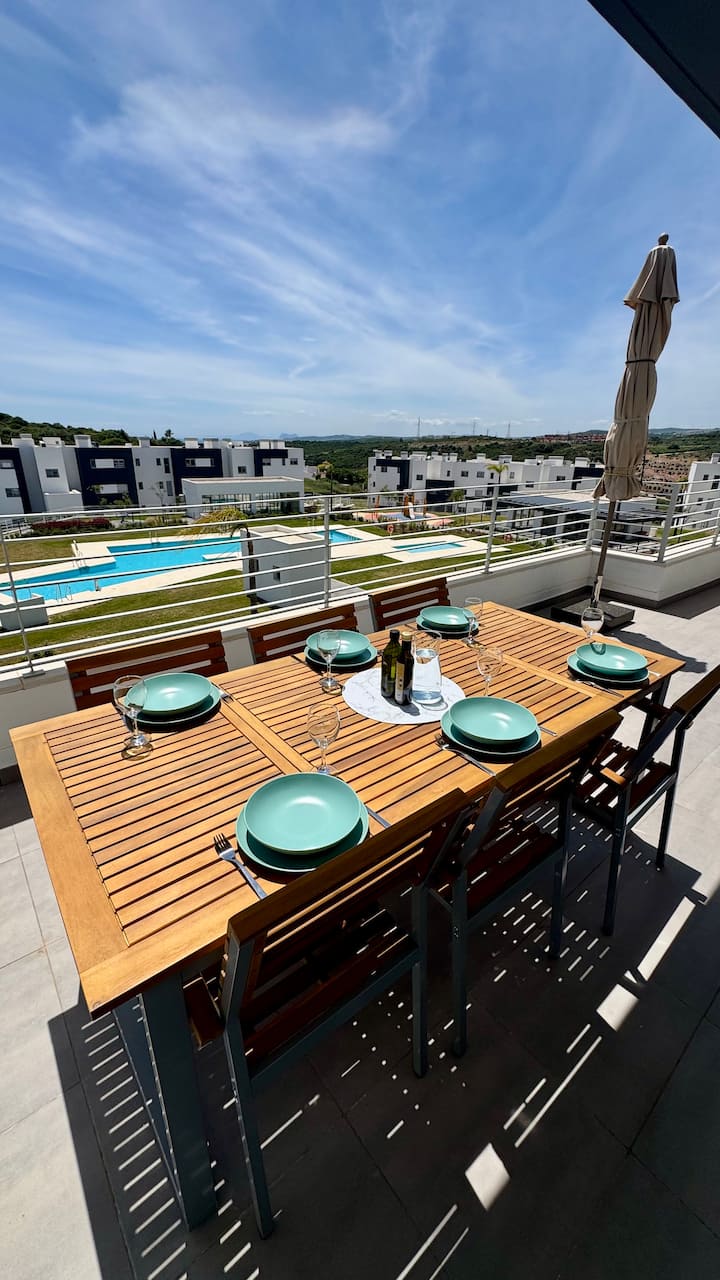 Penthouse 4 Chambres Vue Mer, Piscine Et Fitness - Estepona