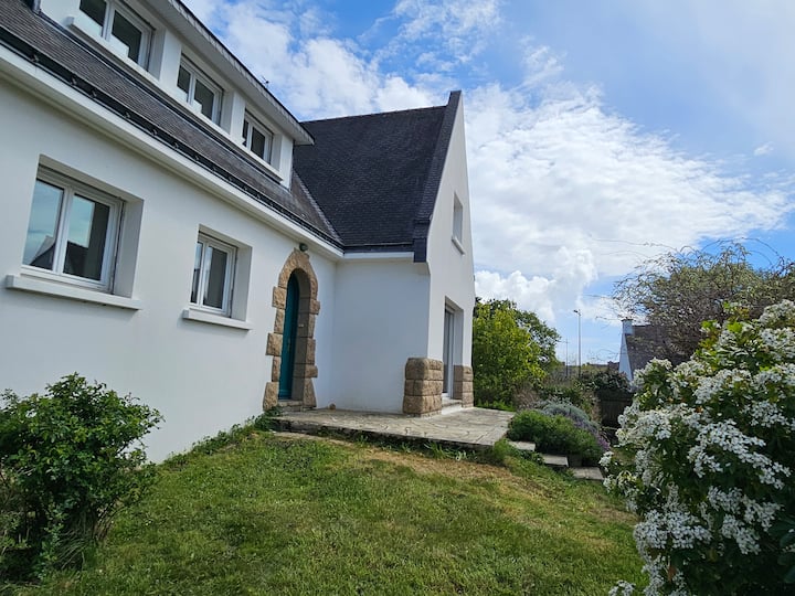 Maison à 900m De La Plage - Groix