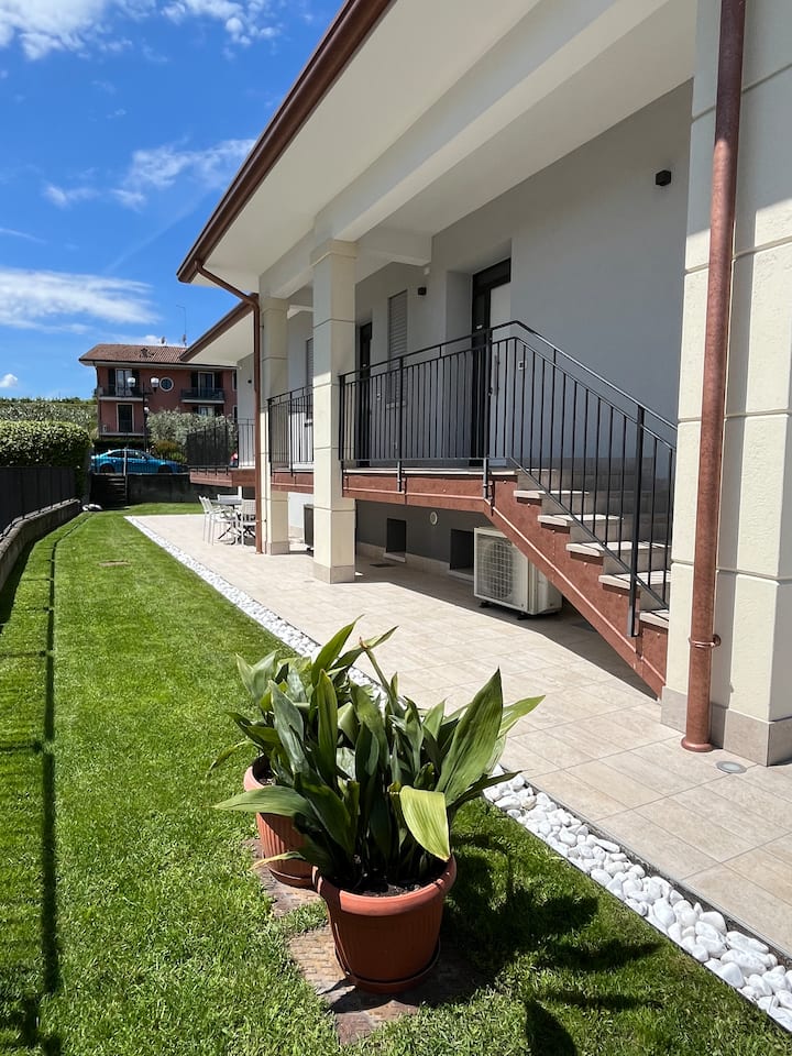 Appartamento Gemma Per 5 Persone - Bardolino