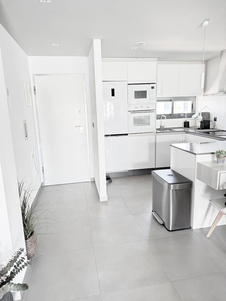 Apartamento 3 Hab. Con Solarium Privado Y Piscina. - Guardamar del Segura