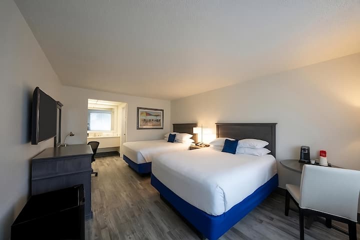 Ocean Breeze Stay With Pools Near Dining | 3 Units - Fort Walton Beach, FL