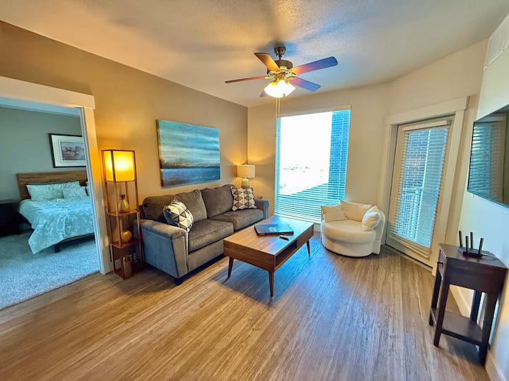 Spacious 2-bedroom Executive Condo - Salt Lake City, UT