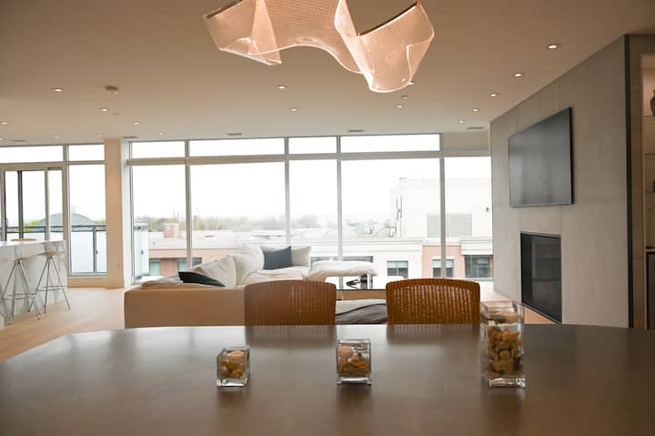 Spectacular Opulent Resort-like Getaway! - Pickering