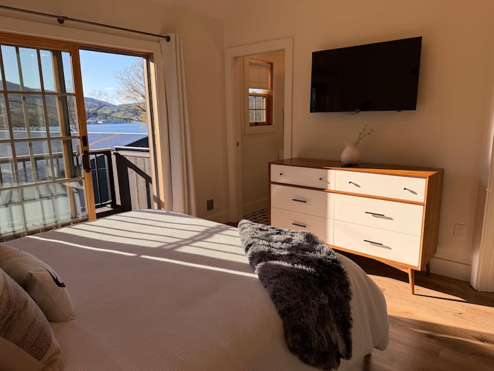 Deluxe Lodge Lakefront On Lake George #12 - Lake George, NY