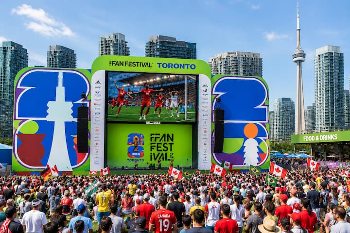 World Cup | Fifa Fan Fest | 2br 2ba | Parking|cne - Toronto