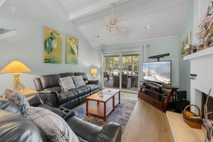 Seabrook Exclusives | 502 Tarpon Pond - Seabrook Island, SC