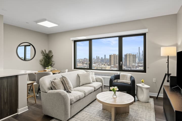 Seamless Living | Nyc View | Skyline High - Weehawken, NJ