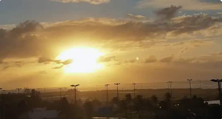Prédio Na Orla Da Atalaia Com Flat Individual - Aracaju