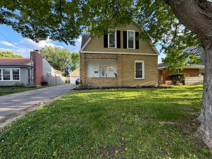 Stylish & Spacious Home - Dayton, OH