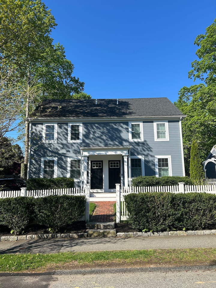 Historic Home Near Boston & Dedham Square - Dedham, MA