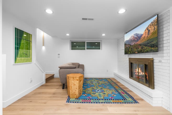 The Sunny Nest | Workspace, Kitchen & Fiber - Provo, UT