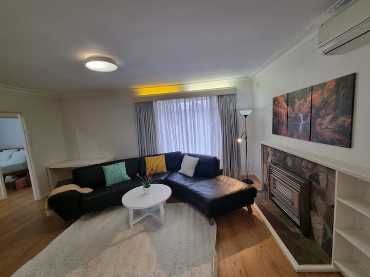 Vermont Renovated - Bright, Sweet Home - Whitehorse City
