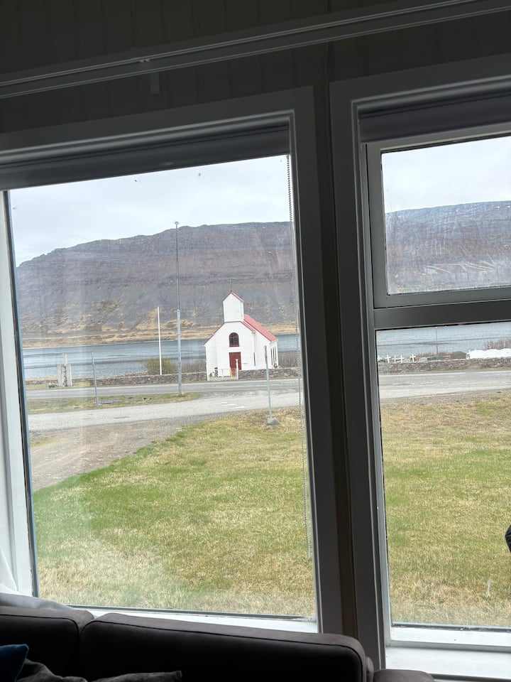 Cozy Fjord View Home In Súðavík | Westfjords - Islande