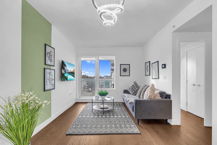 Luxury Design Boutique Condo - Richmond, BC, Canada