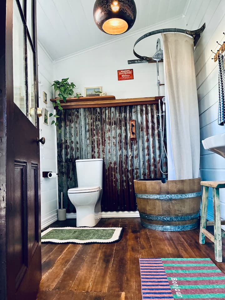 The Bello Bedroom - Bellingen
