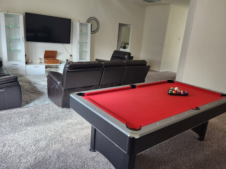 Spacious King Suite Near At&t Stadium - Arlington, TX