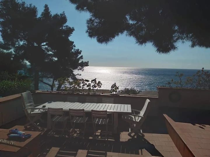 Villa Fronte Mare Con Terrazza, Spiaggia E Piscina - San Bartolomeo al Mare