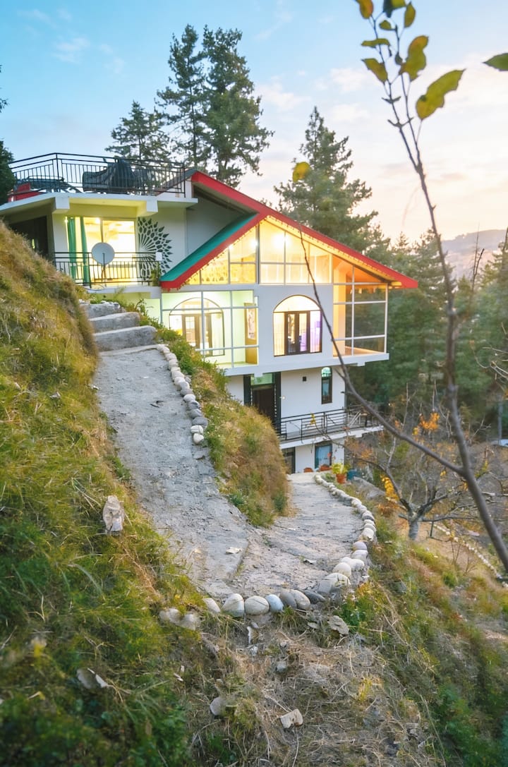 Hatu Peak View 2br Villa | Narkanda | Homeyhuts - Narkanda