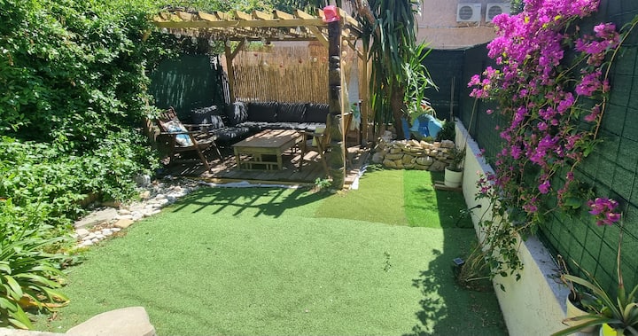 Maison (Mitoyenne) Au Calme, 600m De La Plage - La Ciotat