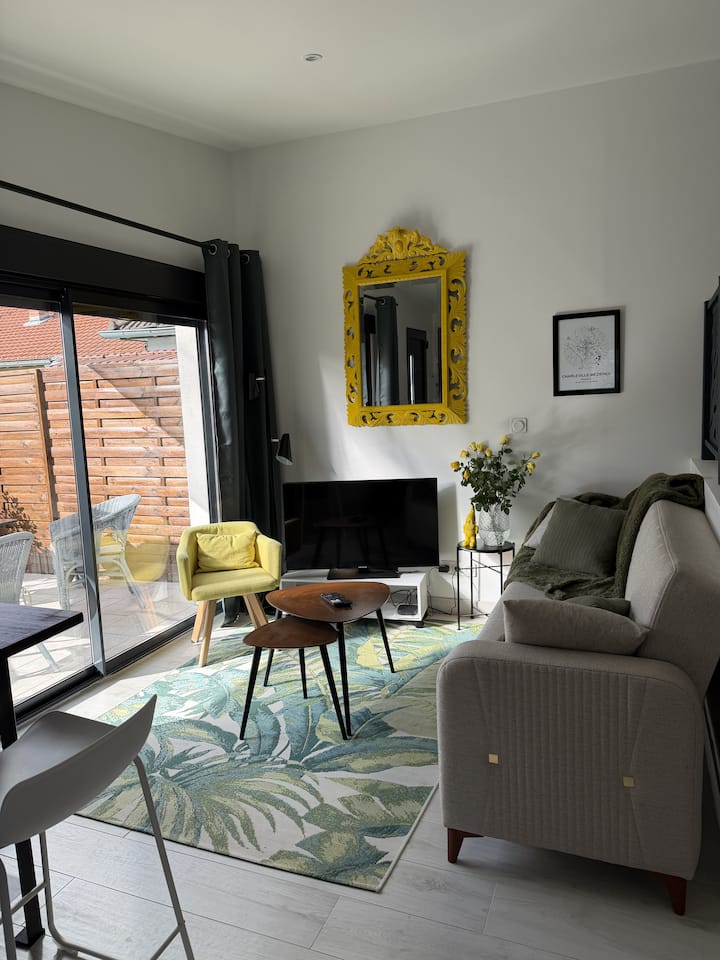 Logement Neuf, Avec Une Terrasse Ensoleillée - Charleville-Mézières